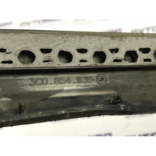 Молдинг дверей передній лівий VW Passat B6 2005-2010 3C0854939A