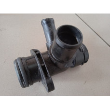 Трійник системи охолодження Ford Focus 3 1.0 EcoBoost CM5G8A529GA