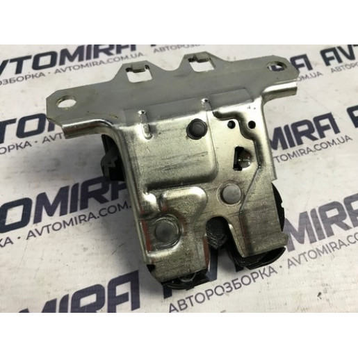 Замок кришки багажника хечтбек Opel Insignia 2008-2017 13253732