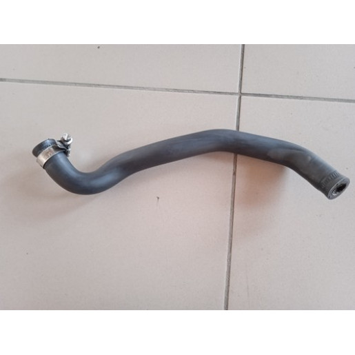 Патрубок сапуна опель астра Opel Astra J 1.7CDTI 97255695