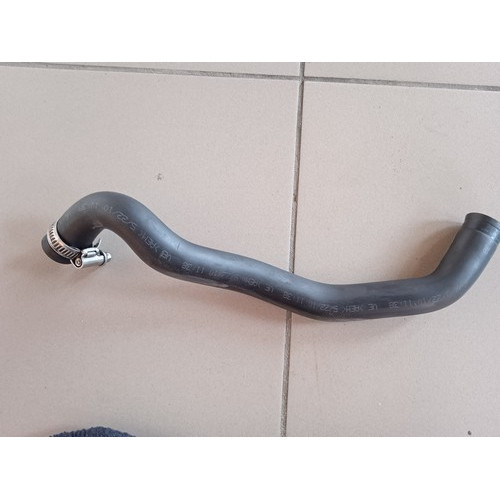 Патрубок сапуна опель астра Opel Astra J 1.7CDTI 97255695