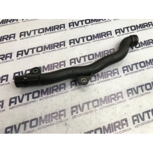 Патрубок системы охлаждения Toyota Avensis T25 2.0D-4D 2003- 162780R010